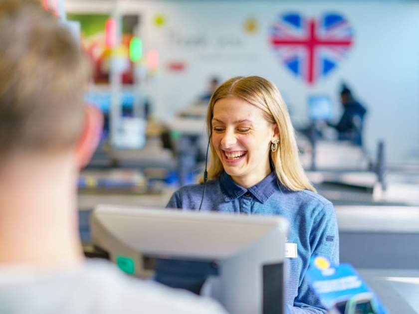 LIDL GB ANNOUNCES THIRD PAY RISE IN 12 MONTHS - Lidl Great Britain