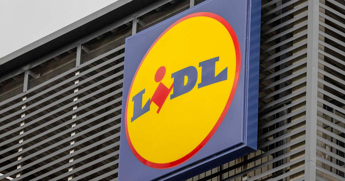 Didžiausią vidutinį atlyginimą sektoriuje liepos mėnesį siūlė „Lidl ...