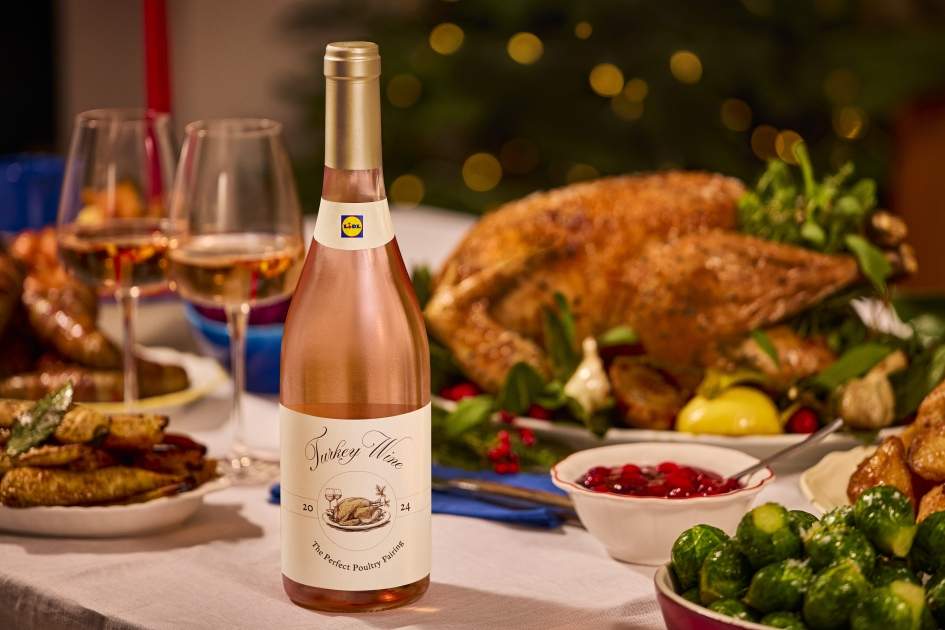 A FESTIVE FIRST: LIDL LAUNCHES LIMITED-EDITION TURKEY WINE FOR THE ...